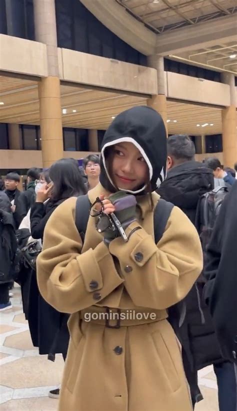 [잡담] 고민시 마마 시상 일본 출국 옷 너무 귀여워 ㅠㅠ ㅋㅋㅋㅋ 인스티즈 Instiz 연예 카테고리