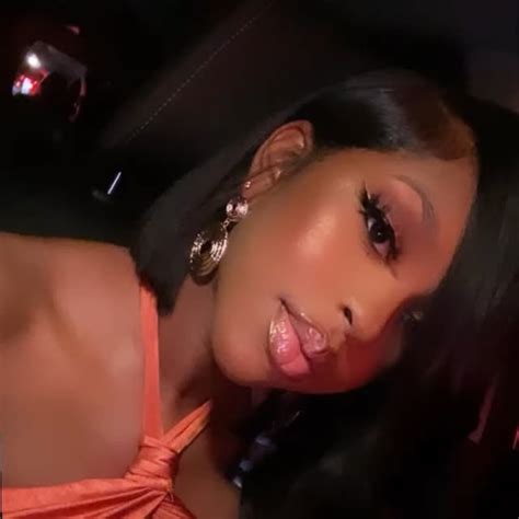 Its Erikaa On Threads