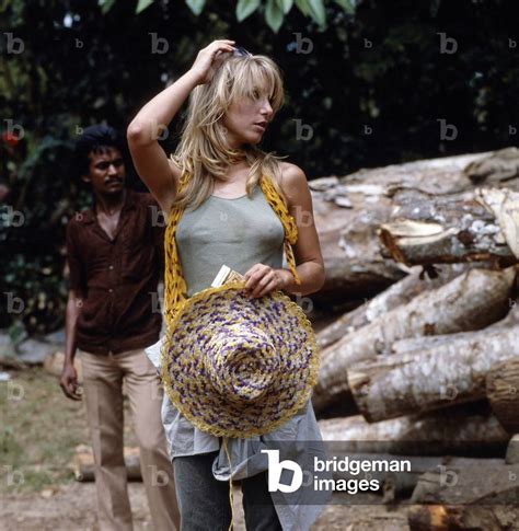 Heather Thomas Poster Outtake