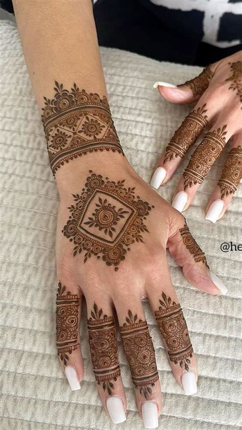 Minimal Mehendi Designs For Bridesmaid Latest Mehndi Designs Hands