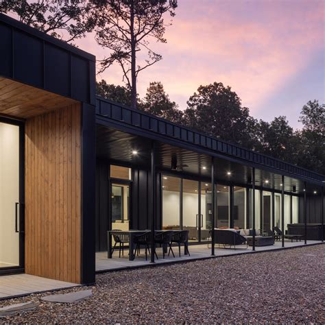Eleven US Houses With Bold Black Exteriors Eleven US Houses With Bold Black Exteriors