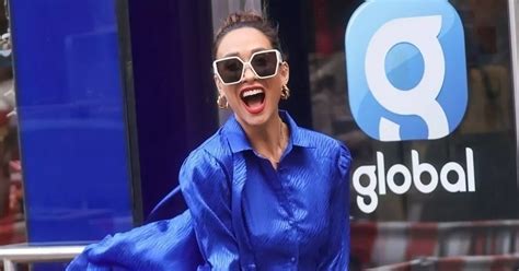 Im A Celebs Myleene Klass Forced To Cover Up As She Suffers Racy