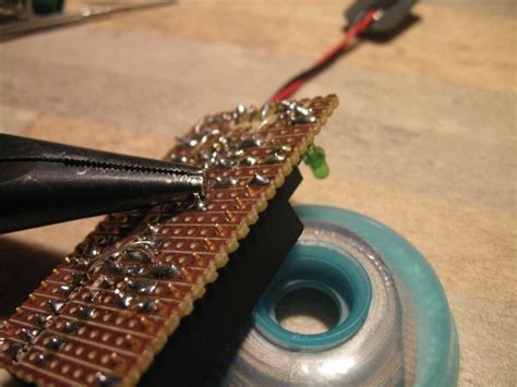 Factor De Forma Pequeño Arduino Diy Sobre Placa Perforada Paso 6