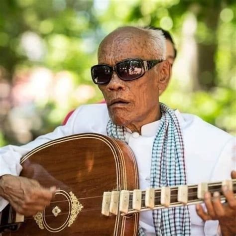 ឃើញហើយរំភើប ក្ដីស្រលាញ់ភរិយាលោកតា គង់ ណៃ ធំធេងណាស់
