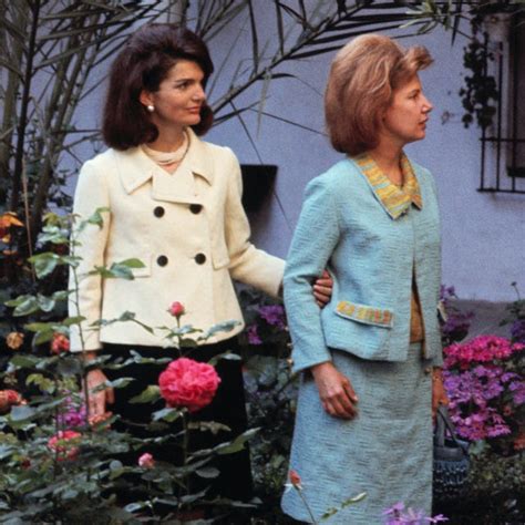 Jackie Kennedys Letter To The Duchess Of Alba On Display At Seville