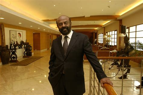 Veteran Shiv Nadar Steps Down From Hcl Technologies Board Techstory