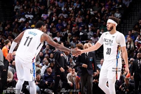 NBA 尼克斯115 122篮网 新浪图片