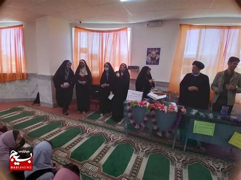 جشن روز دختر در دبیرستان دخترانه شهید محمدی تنکابن برگزار شد