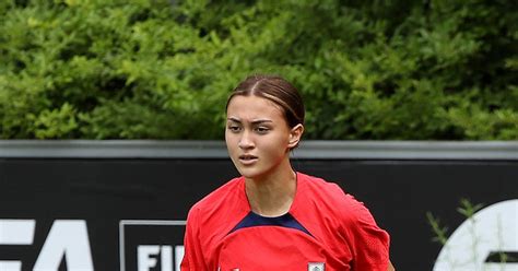 첫 혼혈·역대 최연소…16세 케이시 페어 새 기록 쓰며 여자월드컵 간다