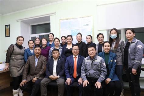 Орхон аймгийн Ус цаг уур орчны шинжилгээний ажилтай танилцаж тодорхой асуудлуудыг шийдвэрлэв