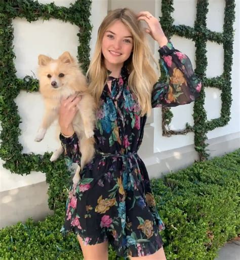Willow Hand Boyfriend Age Wiki Biography Net Worth Married