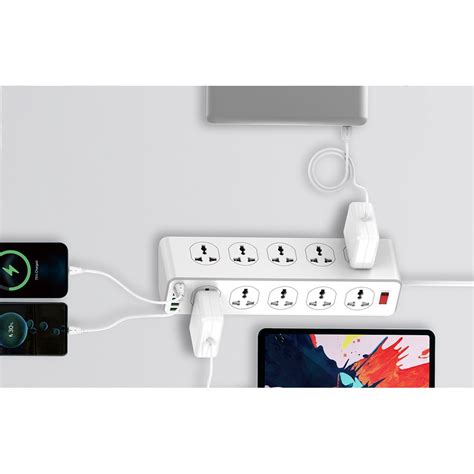 Hosszabbító Kábel Több Aljzattal 10 Ac Bemenet 5x Usb 1x Usb C 2500