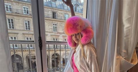 Місячний календар стрижок на грудень 2022 року