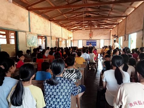 ကွန်ဟိန်းမြို့၊ တရုတ်စာသင်ကျောင်း၌ စာဖတ်ရှိန်မြှင့်တင်ရေး အသိပညာပေးဟောပ