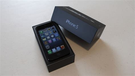 iPhone 5 Unboxing & First Impressions - YouTube