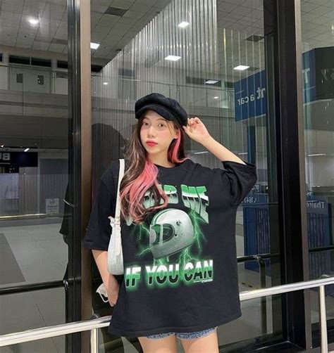 ปักพินโดย ติดตามก่อนเซฟ ใน อุงเอิง ชุดแฟชั่น ชุด ภาพสาวน่ารัก