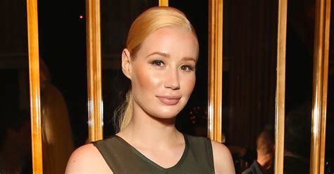 Iggy Azalea Makes Out With Ljay Currie In Mexico Us Weekly