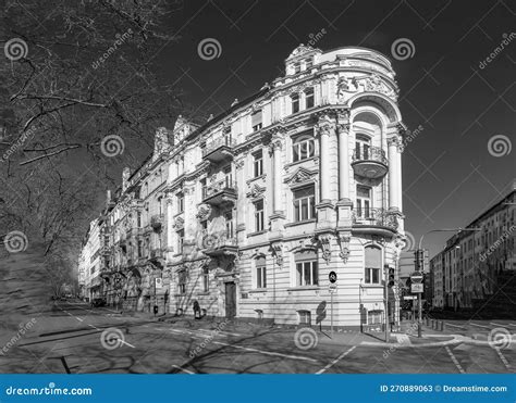 People At Kaiser Friedrich Ring Engl King Friedrich Circle With Its Old Scenic Facade Of
