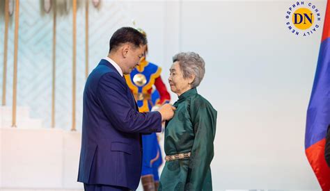 Монголын эмэгтэйчүүдийн холбооны хүндэт ерөнхийлөгч Доржийн Мөнхөө