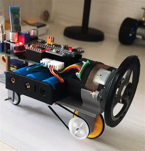 基于stm32f103c8t6制作的平衡自行车 单片机diy制作
