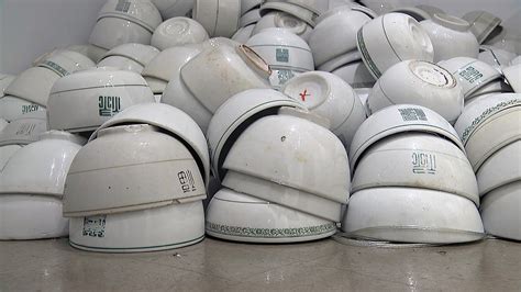 달항아리 작가 강익중 12년 만에 개인전 새로운 연결의 미학 네이버 Tv