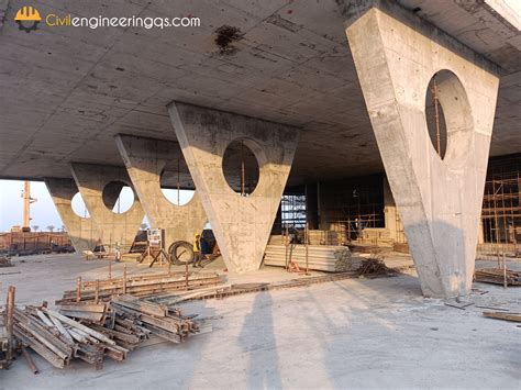 Stunning V Type Column Design