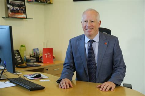 ព្រូដិនសល សាទរសមិទ្ធផលនៃការចេញបណ្ណសន្យារ៉ាប់រងជាង១៥ម៉ឺនបណ្ណ សារព័ត៌មាន នគរវត្ត