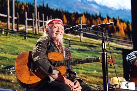 Willie Nelson Announces New Album I Dont Know A Thing About Love