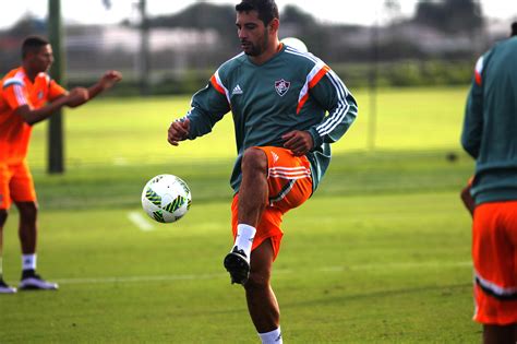 Com Diego Souza Fluminense Faz Primeiro Treino Nos Estados Unidos