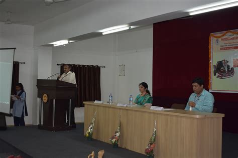 Priyadarshini Bhagwati College Of Engineering Pbcoe Nagpur