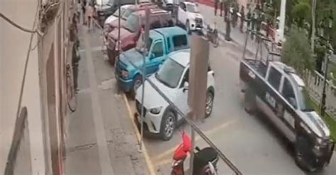 Y Todo Por La Bandera Policías Se Descuidaron Y Les Robaron La