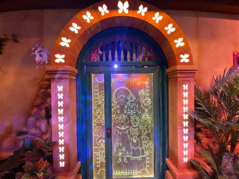 Photosvideo Preview The Immersive Disney Encanto X Camp Experience