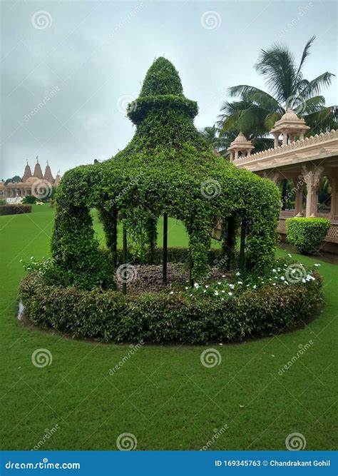 Swaminarayan Temple Gujarat Stock Image Image Of Grass Gujarat