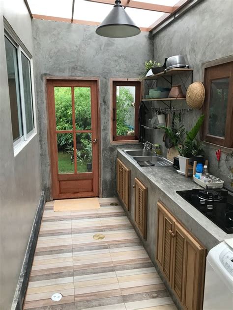 พาชมไอเดีย “ครัวบ้าน ๆ ที่ออกแบบเอง” ห้องครัวที่ได้ความสวยงามและฟังก์ชันที่ตรงใจ