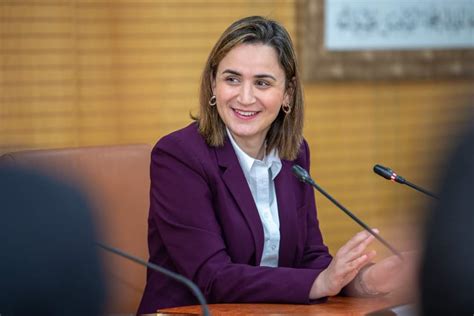 الوزيرة غيثة مزور الحكومة حريصة على إيلاء ما يلزم من العناية لمنظومة