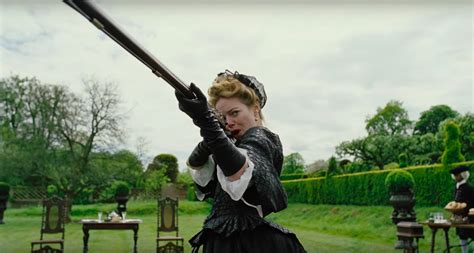 The Favourite Emma Stone E Rachel Weisz Disputam A Atenção Da Rainha