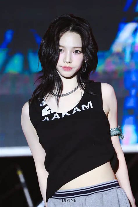 중단발도 아름답게 소화하는 카리나 팬플러스 커뮤니티