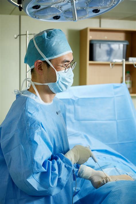 [2018 3 24 수원일보]허리와 다리 통증 일으키는 척추관 협착증 비수술 치료 원한다면 정확한 진단 받아야 보도자료