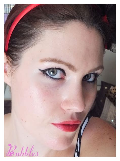 Palacio Beauty Reto 16 Looks Eye Liner Pin Up