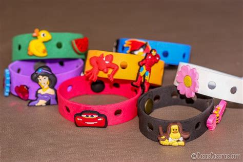Se Puede Hacer Pulseras De Goma Eva Para Los Adornos Crocs Jibbitz Son Fáciles De Hacer Y Son
