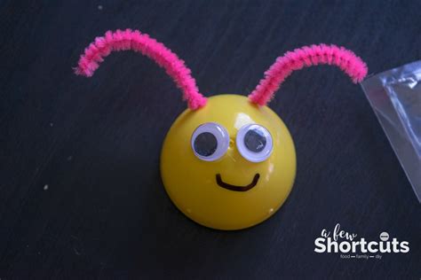 Adorable Diy Lightning Bugs Made With Easter Eggs A Few Shortcuts