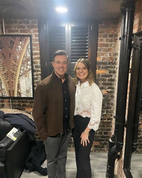 Savannah Guthrie Praises ‘brother Carson Daly Amid Book Scam Closer Weekly