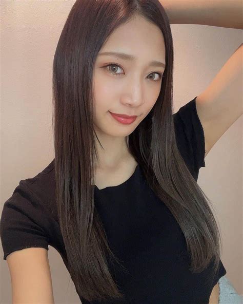 宮野真菜さんのインスタグラム写真 宮野真菜instagram「髪染めた🩶 タレント プラチナムプロダクション メイク