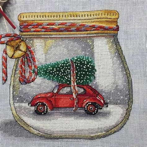 Pin De Sashka Staykova En Projects To Try Bordado Puntos Uñas Azules