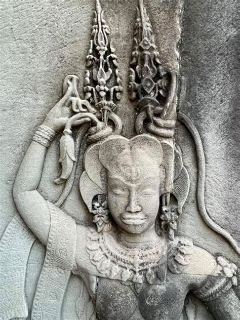 ម៉ូតសក់ដ៏ប្លែកៗ របស់អប្សរានៅប្រាសាទអង្គរវត្តកម្ពុជា Knongsrok