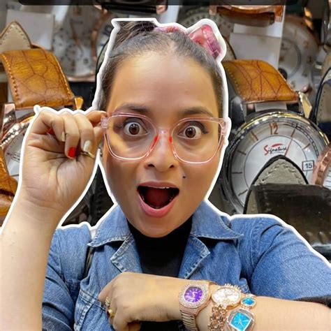 Miss Apple Tiwari On Reels