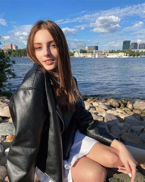 ニュースなロシア美女。マリーナ・ボンダーコの息を呑む美貌にお手上げ。 Russian Beauty Model Russian Models
