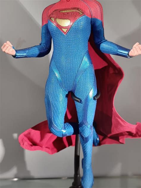 New Supergirl Flash Prototype Figure Dropped This Week At Secret Base Hk R Hottoys