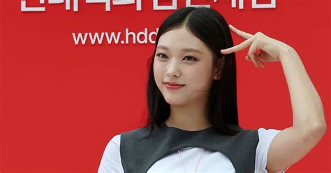 뉴진스 해린 나는 깜찍한 고양이