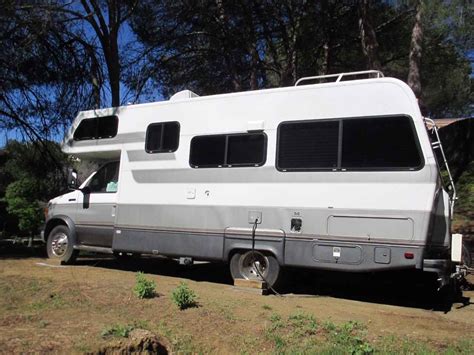 1998 Used Lazy Daze 23 5 Twin King Class C In California Ca